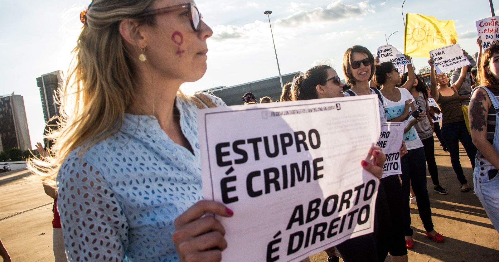 Campanha pressiona Alesp contra PL que obriga vítima a denunciar crime ... Campanha pressiona Alesp contra PL que obriga vítima a denunciar crime ...