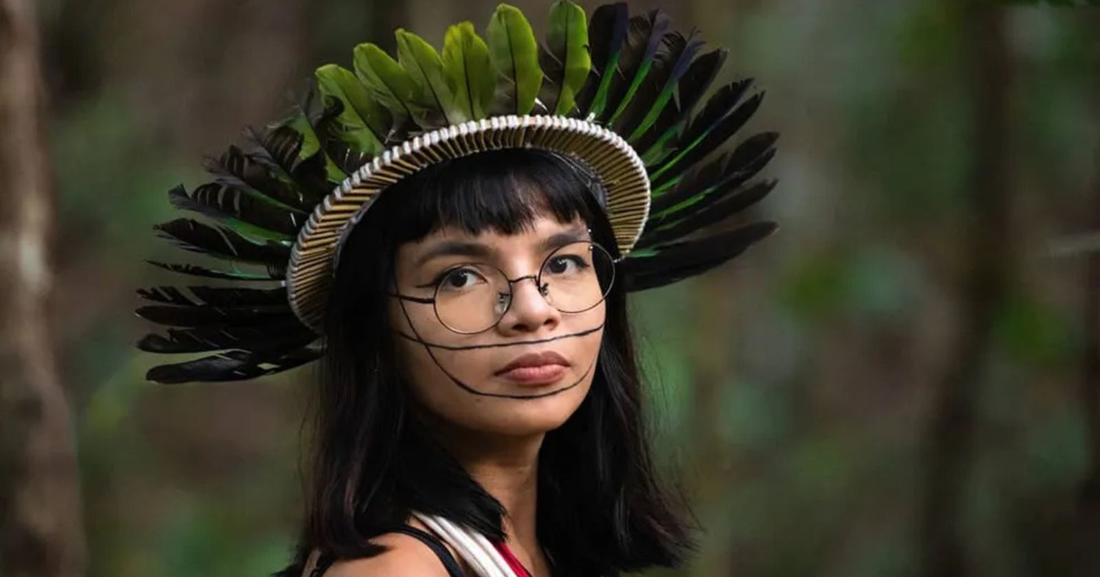 Txai Suruí e a defesa do território indígena